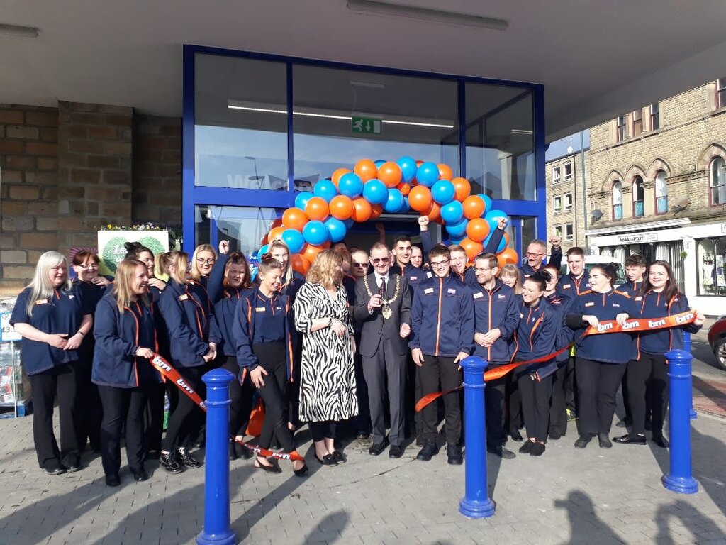 i̇ndirim ve fırsat sistemleri B&m Store, İngiltere, foto