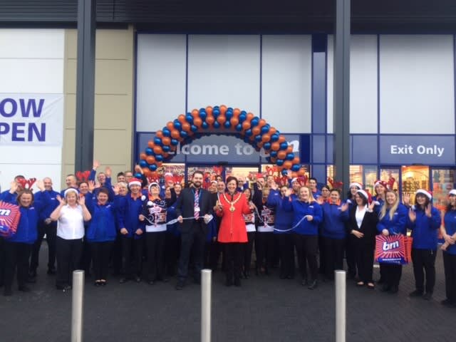 i̇ndirim ve fırsat sistemleri B&m Home Store with Garden Centre, İngiltere, foto