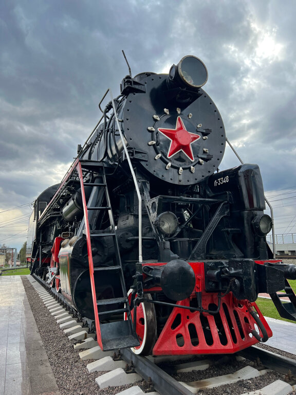 Teknoloji anıtı Паровоз-памятник 175 лет РЖД, Şçerbinka, foto