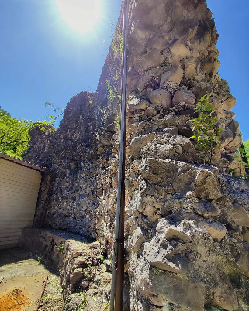 Turistik yerler Башня Марлинского, Gagra, foto