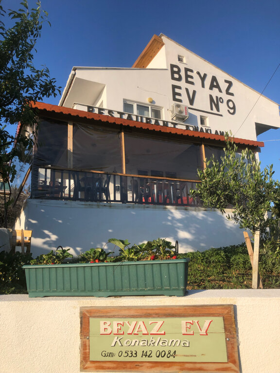 Otel Beyaz Ev No: 9 Konaklama Restaurant Kitap ve Kahve, Gelibolu, foto