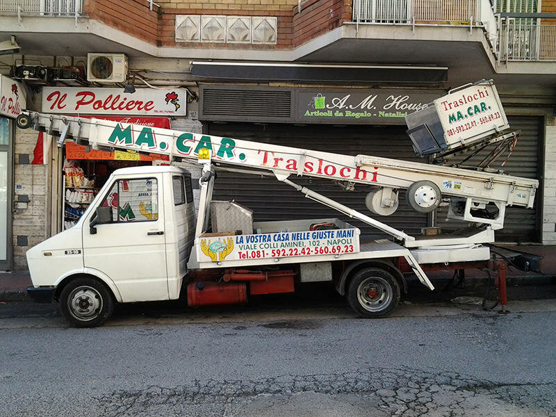 Evden eve nakliye Macar Traslochi, Napoli, foto