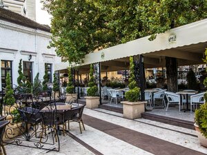 Bohemian Garni (Belgrade County, Municipality of Stari Grad, Skadarska Street, 40), otel  Belgrad'dan