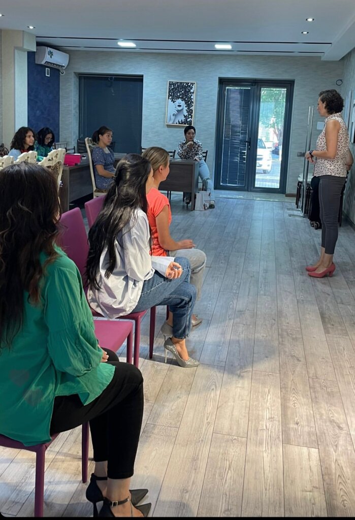 Meslek kursları Manish Etiquette Academy, Taşkent, foto