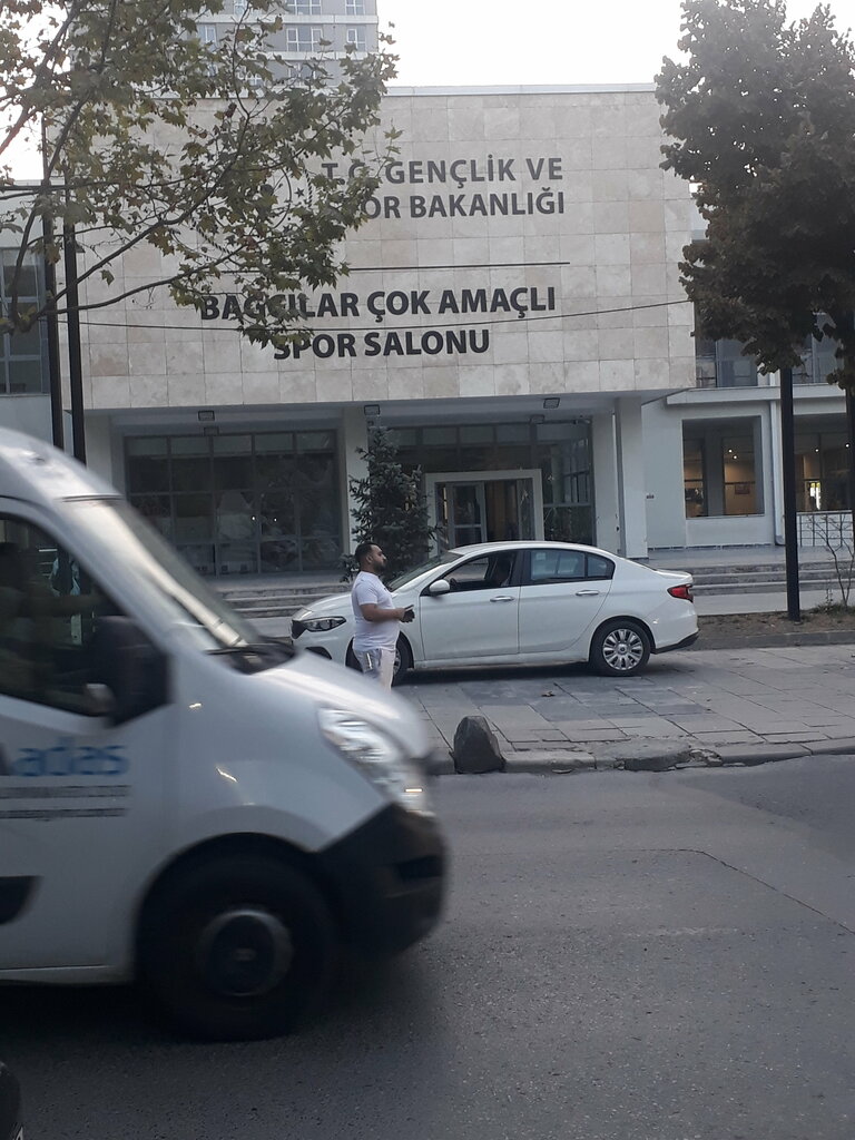 Fitness kulüpleri Bağcılar çok amaçlı spor salonu, İstanbul, foto