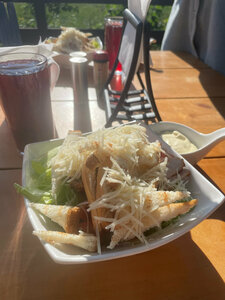 Raisala Cafe (Vyborgskaya ulitsa No:3, posyolok Melnikovo), kafe  Saint‑Petersburg ve Leningradskaya oblastından