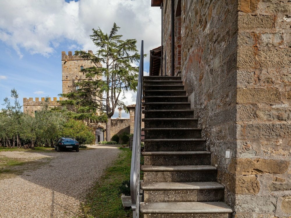 Otel Belvilla by Oyo Trebbiano, Toskana, foto