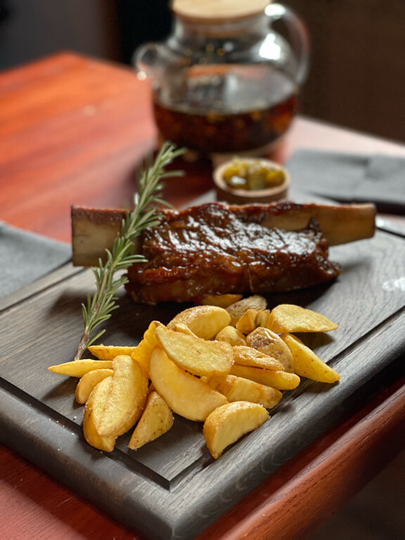 Restoran Grizzly Grill Msk, Moskova, foto