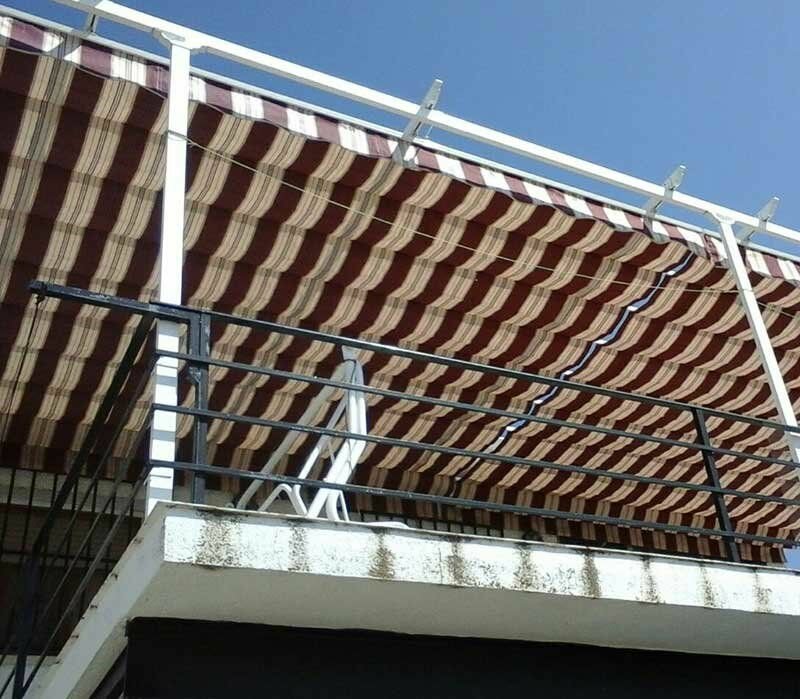 Çerçeve ve çadır yapıları Lonasol Toldos, Córdoba, foto