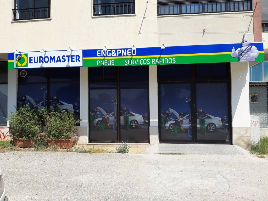 Jant ve lastikçiler Euromaster Eng&pneu, Setubal, foto
