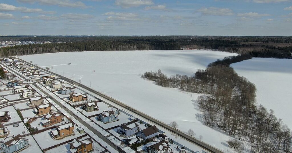 Yazlık yerleşim Podporinskie Dachi, Moskova ve Moskovskaya oblastı, foto