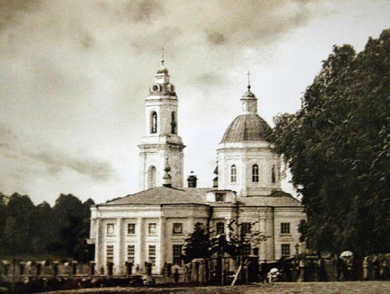 Ortodoks kiliseleri Konstantina i Yeleny Cathedral, Medyn, foto