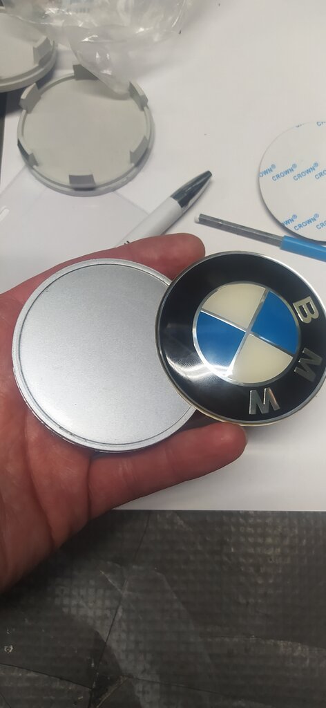 Teslimat noktası Kolpachki-na-diski. rf, Moskova, foto