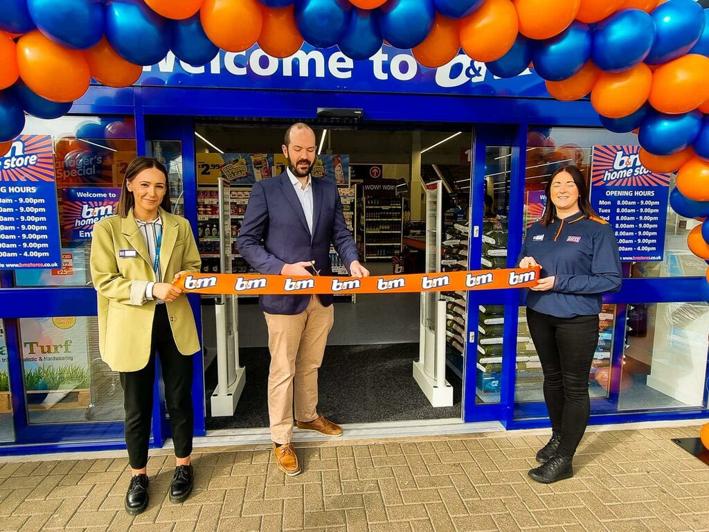 i̇ndirim ve fırsat sistemleri B&m Home Store with Garden Centre, Cardiff, foto