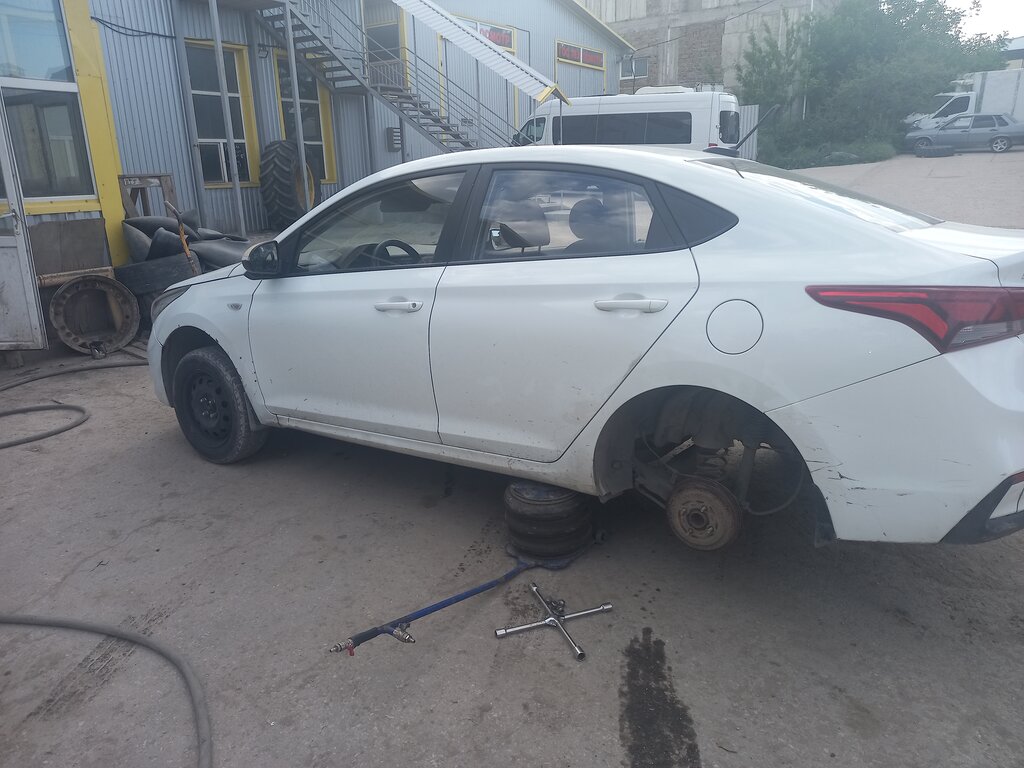 Oto lastik tamiri Шиномонтаж, Sevastopol, foto