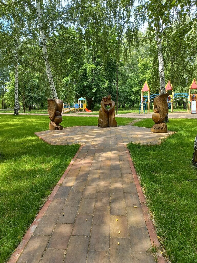 Park, sokak heykeli Деревянные скульптуры, Otradny, foto