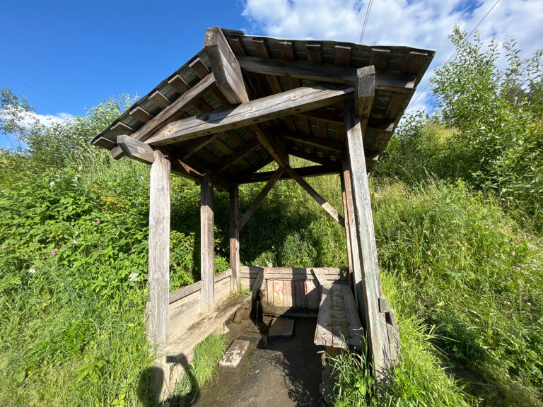 Pınar, çay Spring, stream, Petrozavodsk, foto