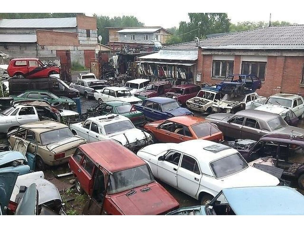 Çıkma yedek parça Щедрый, Çernogorsk, foto