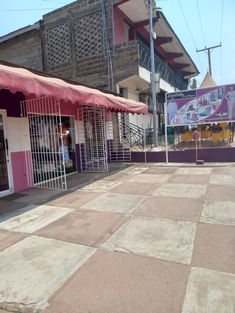 Giyim mağazası Justfab boutique, Akra, foto