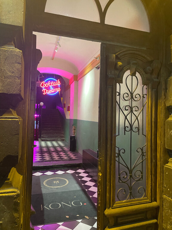 Bar Kong Cafe & Cocktail Room, Erivan, foto