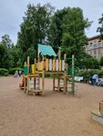 Playground (Saint Petersburg, Aleksandrovskiy Park), oyun alanı  Saint‑Petersburg'dan