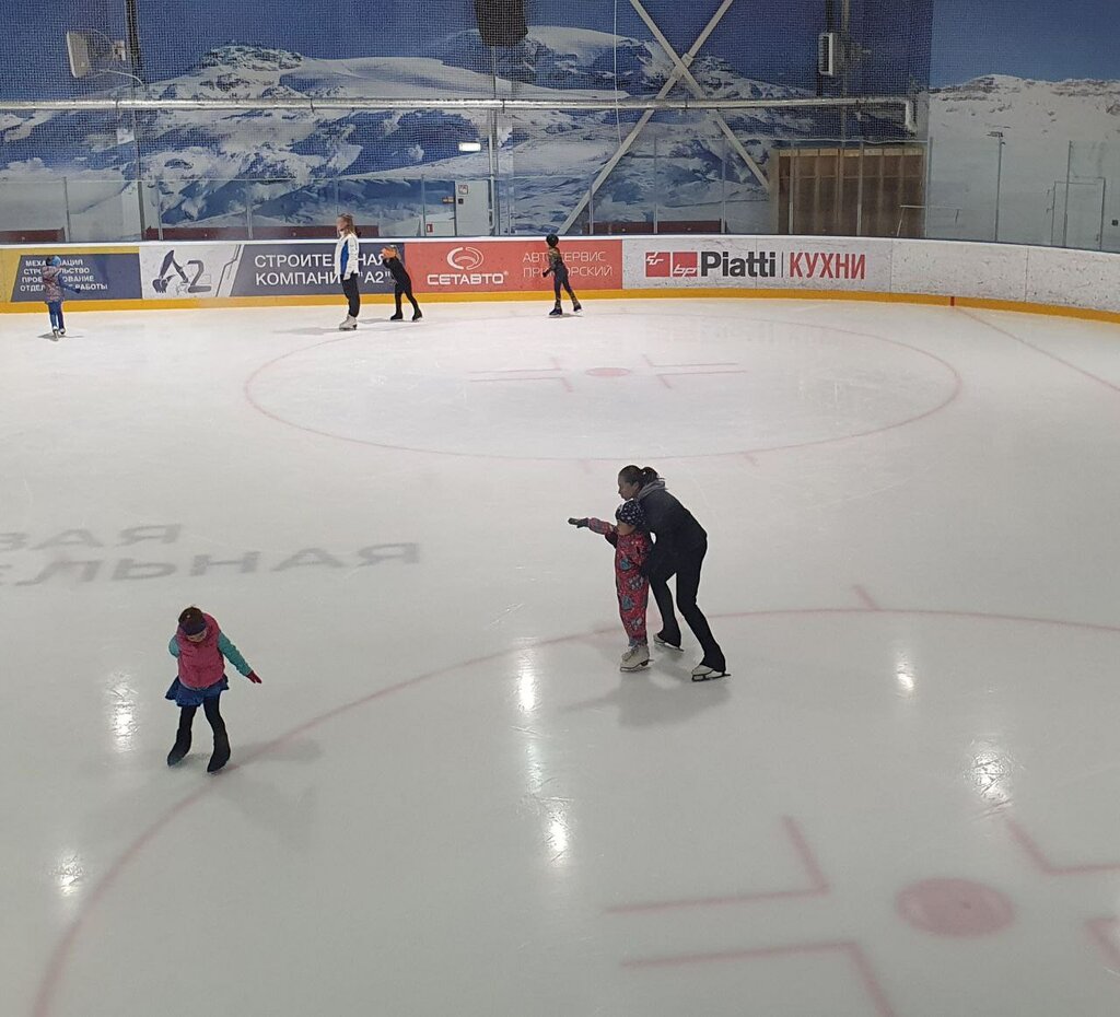 Spor okulları Серебряные коньки, Saint‑Petersburg, foto