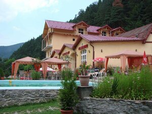 Pensiunea Alpin (Sibiu), otel  Dünya'dan
