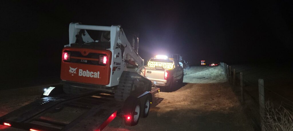 Çekici hizmeti Supreme Towing and Roadside Service, Kaliforniya Eyaleti, foto