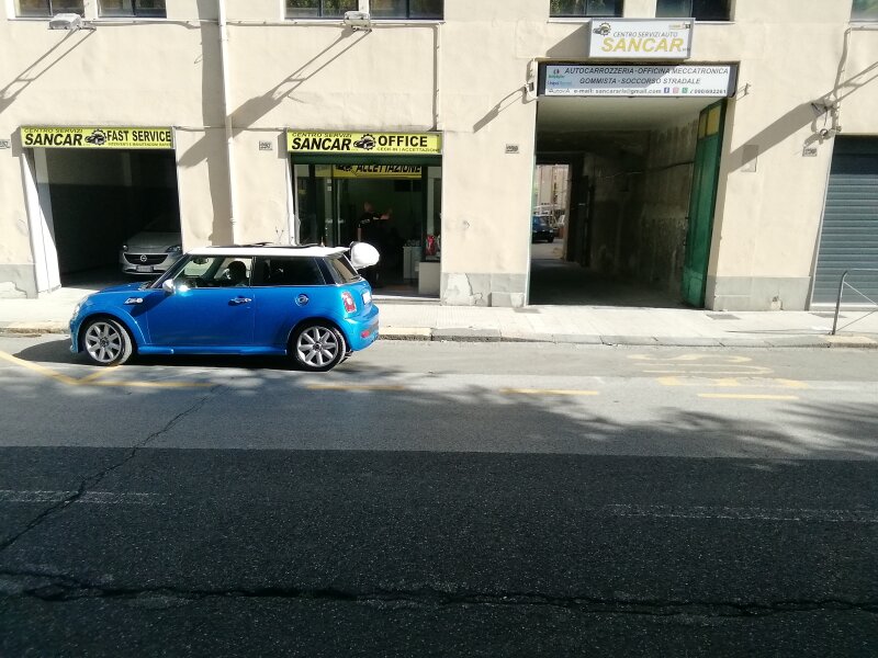 Jant ve lastikçiler Centro Servizi Auto Sancar - Autocarrozzeria Meccatronica Soccorso Stradale, Messina, foto