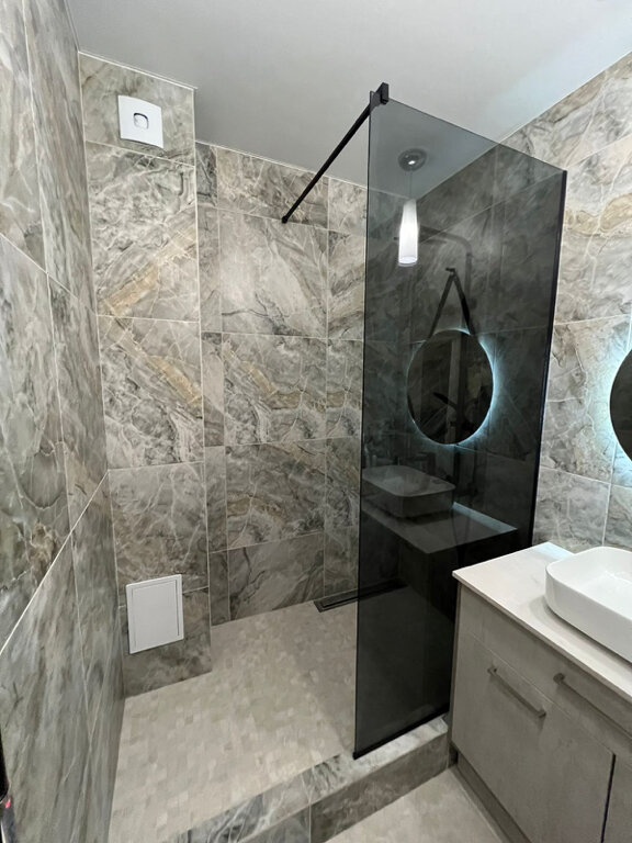 Cam ve cam ürün üreticisi Грани стекла, Kazan, foto