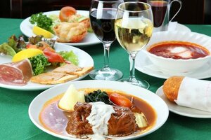 Russian Cuisine Larousse (Tokyo Metropolis, Special Ward Taito, 柳橋, 柳橋二丁目), bar  Tokyo'dan
