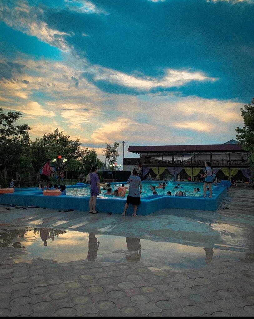 Yüzme havuzları Ocean, Kızılorda eyaleti, foto