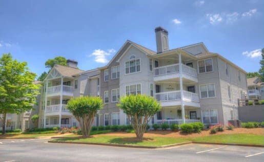 Emlak ofisi The Crest at Berkley Lake Apartments, Georgia Eyaleti, foto