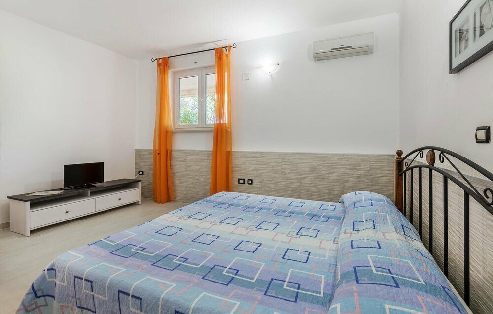 Otel Awesome Home in Novigrad With Wifi and 1 Bedrooms, Dünya, foto