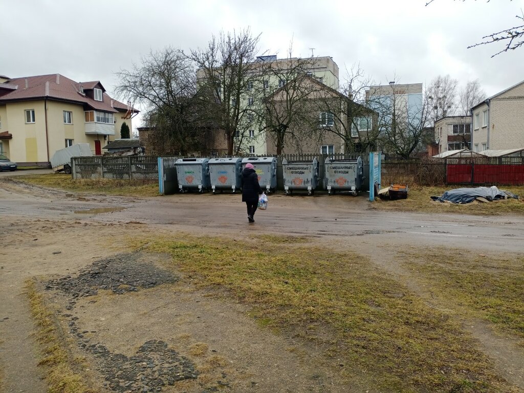 Çöp alanları Trash and garbage disposal area, Grodno, foto