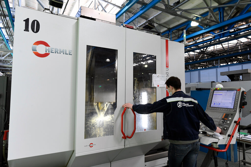 Makina mühendisliği firmaları Uk Tyumenskie motorostroiteli, Tiumen, foto