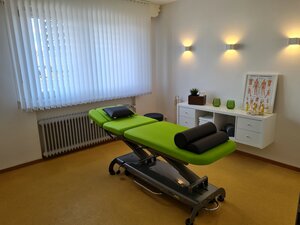 Vanessa Thomas Praxis für Physiotherapie (North Rhine-Westphalia, Essen, Isinger Tor, 10), tıp merkezleri ve klinikler  Essen'den