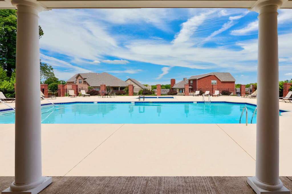 Emlak ofisi Ryan Homes at Fairway Farms, Tennessee Eyaleti, foto