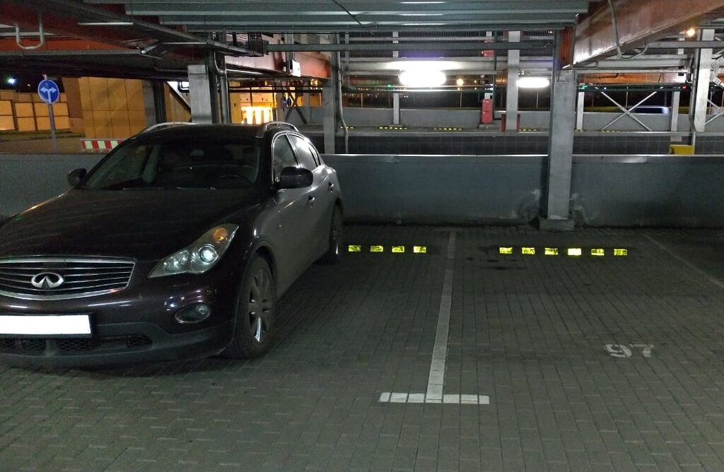 Otoparklar A1park, Moskova, foto