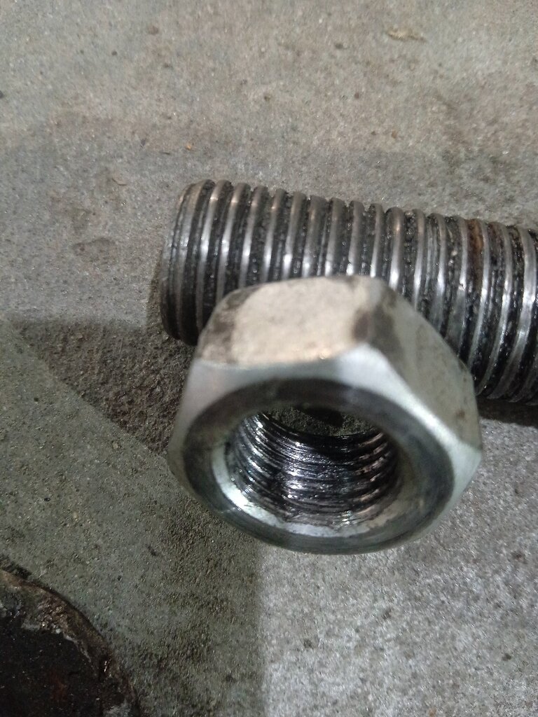 Otomobil servisi Автотехцентр ВольскШинСервис, Volsk, foto