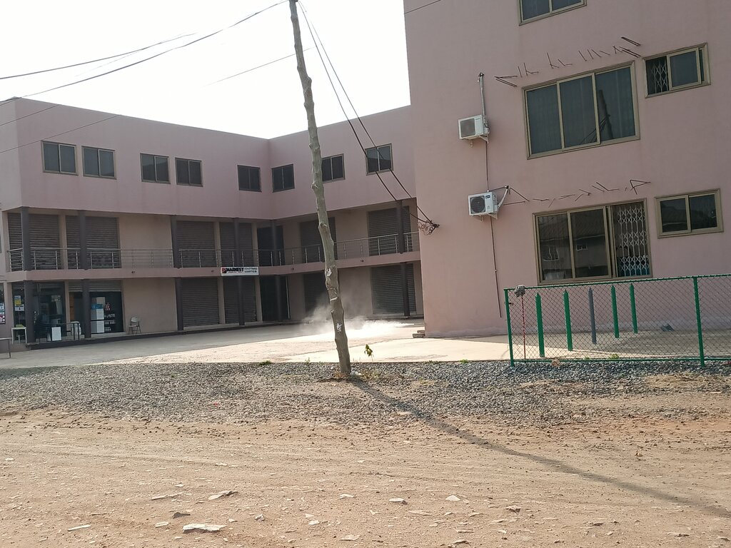 i̇ş merkezi Marnest Hardware Depot, Dünya, foto