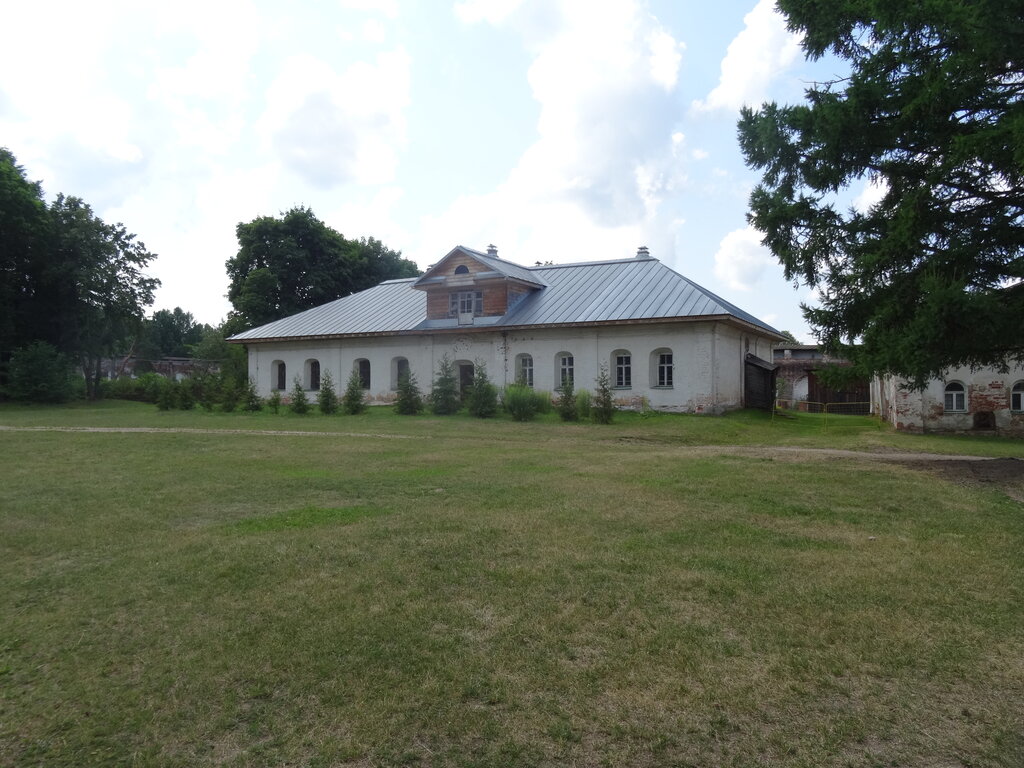 Turistik yerler Казначейский корпус, Yaroslavskaya oblastı, foto