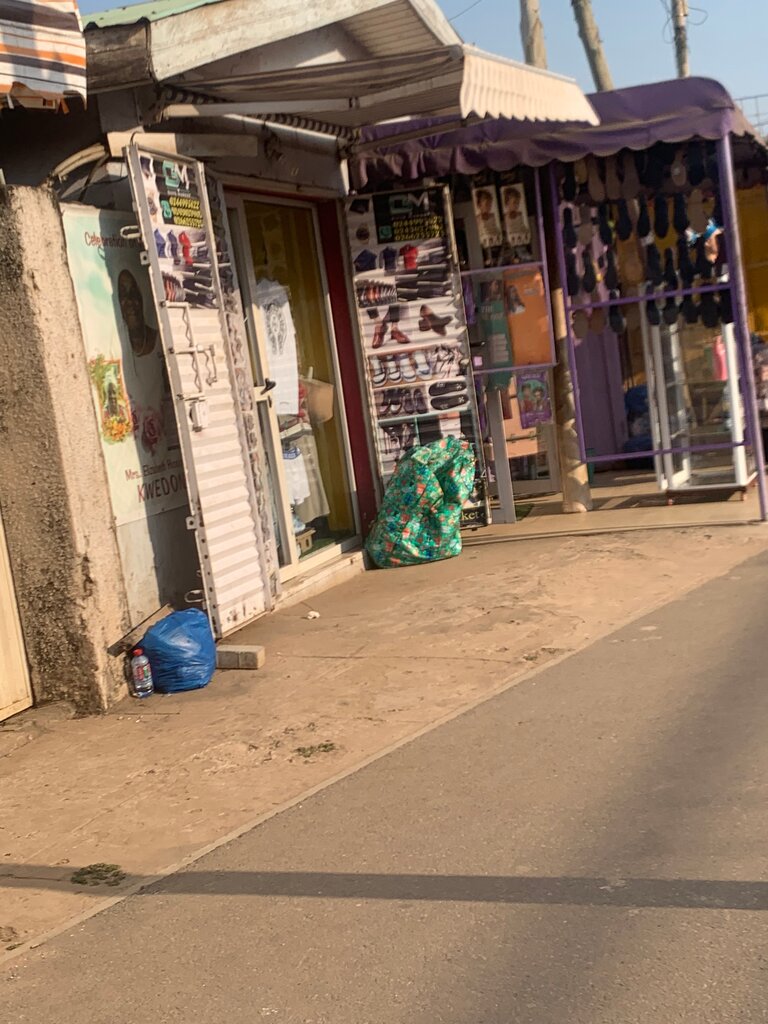 Giyim mağazası Guys Market, Dünya, foto