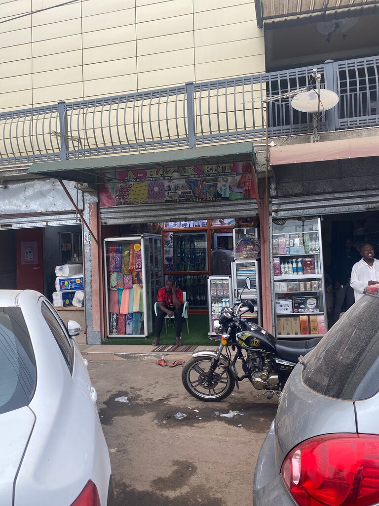 Giyim mağazası A-Hazak Ent, Akra, foto