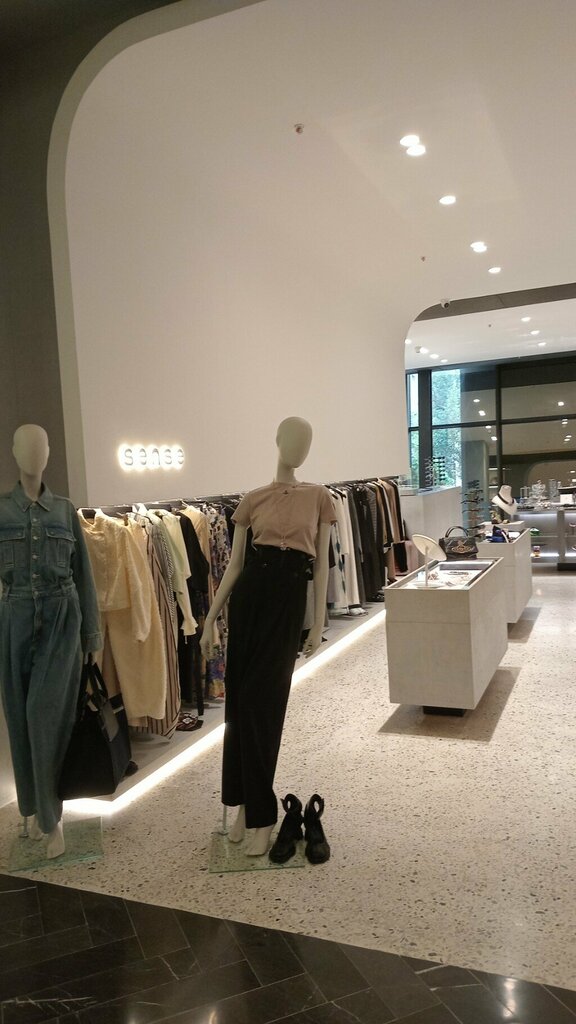 Giyim mağazası Sense Concept Store, Tiflis, foto