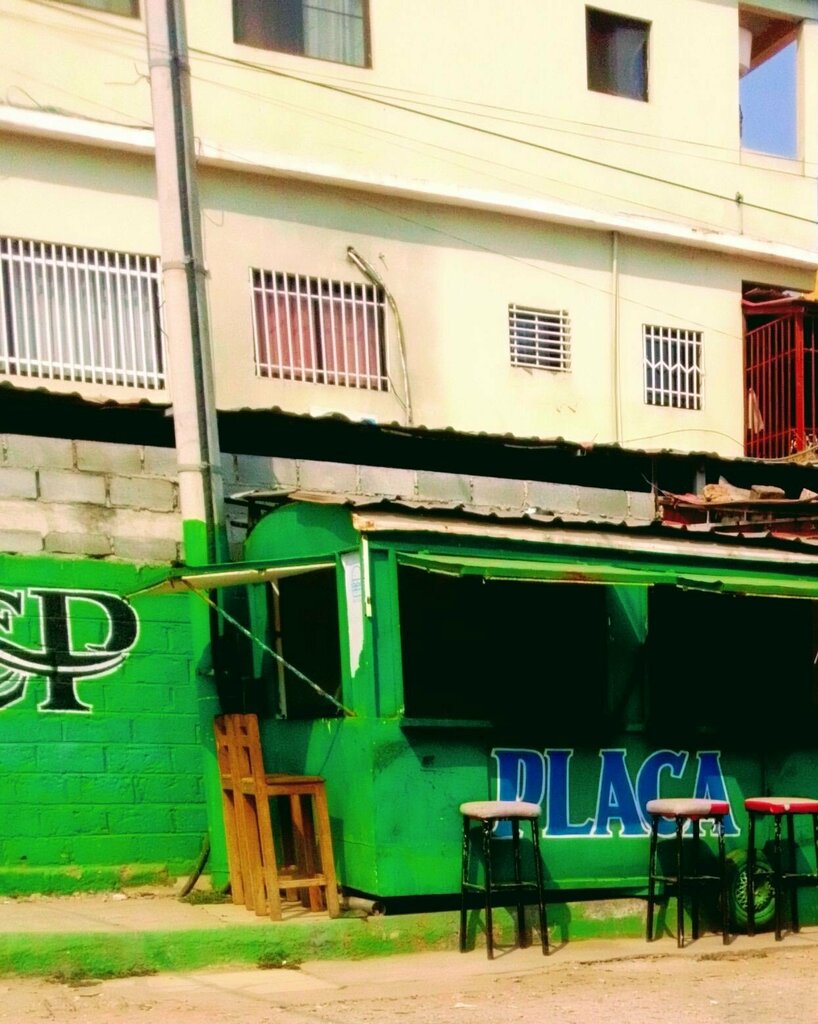 Bar Bar Placa 007, Loanda, foto