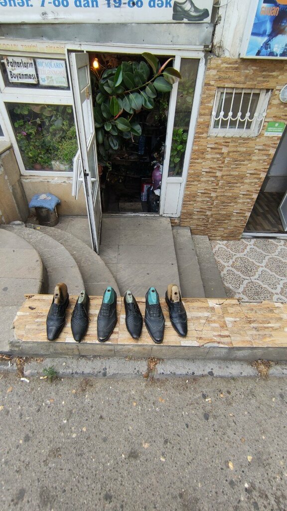 Ayakkabı tamiri Ayaqqabı və çanta təmiri, Bakü, foto