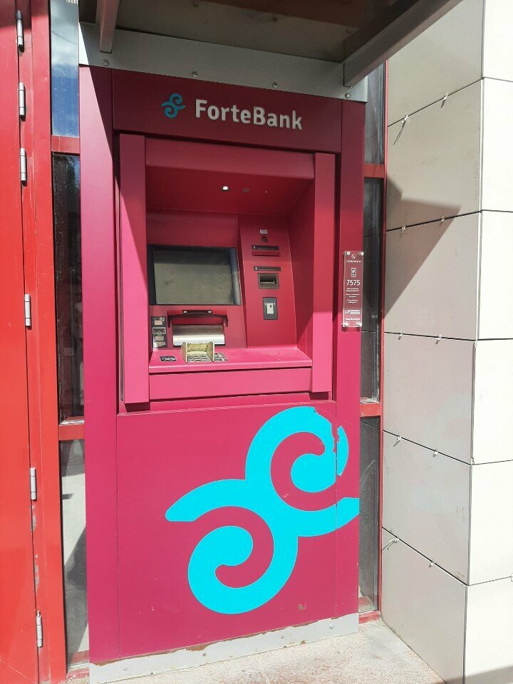 ATM'ler ForteBank, Karağandı, foto