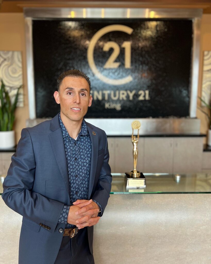 Emlak ofisi Jonathan Perea, Realtor, Rancho Cucamonga, foto