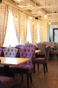 Dynasty (Mira Street No:5Г, Village of Khamyshki), restoran  Adıge Cumhuriyeti'nden